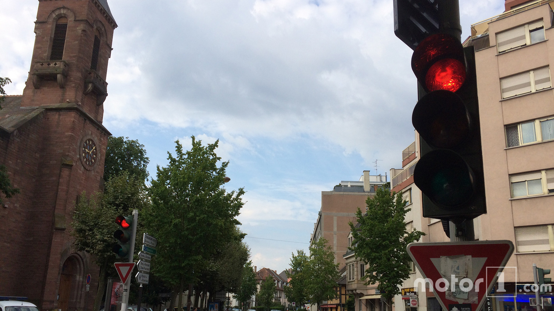 Louis Sarkozy propose de « supprimer les feux rouges, les lignes ...