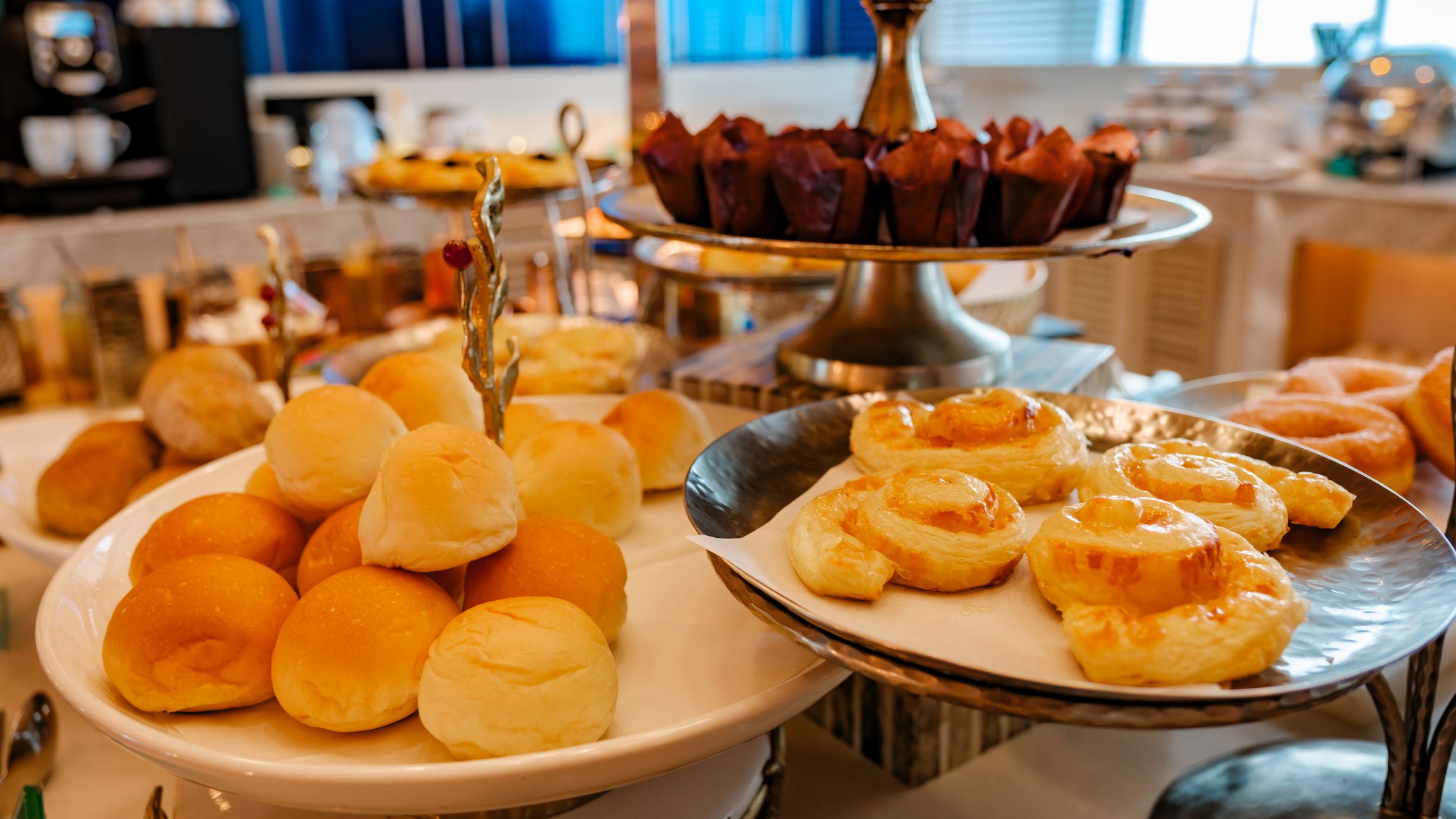 Consider yourself warned: 14 things you should never eat at a buffet