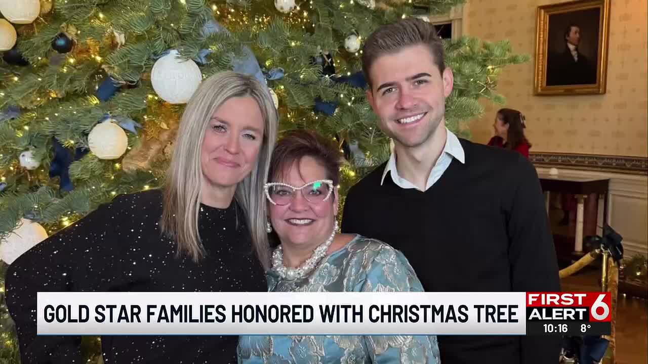 Nebraska Gold Star mother helps decorate official White House Christmas ...