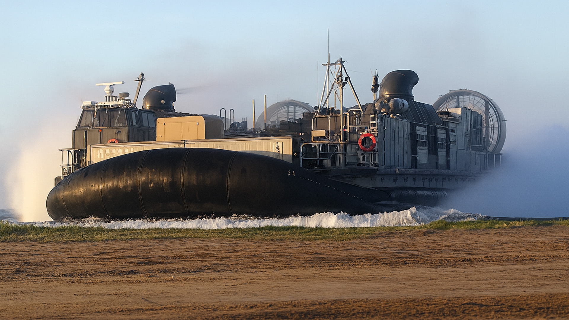 22nd MEU conducts LAV beach landing in Puerto Rico