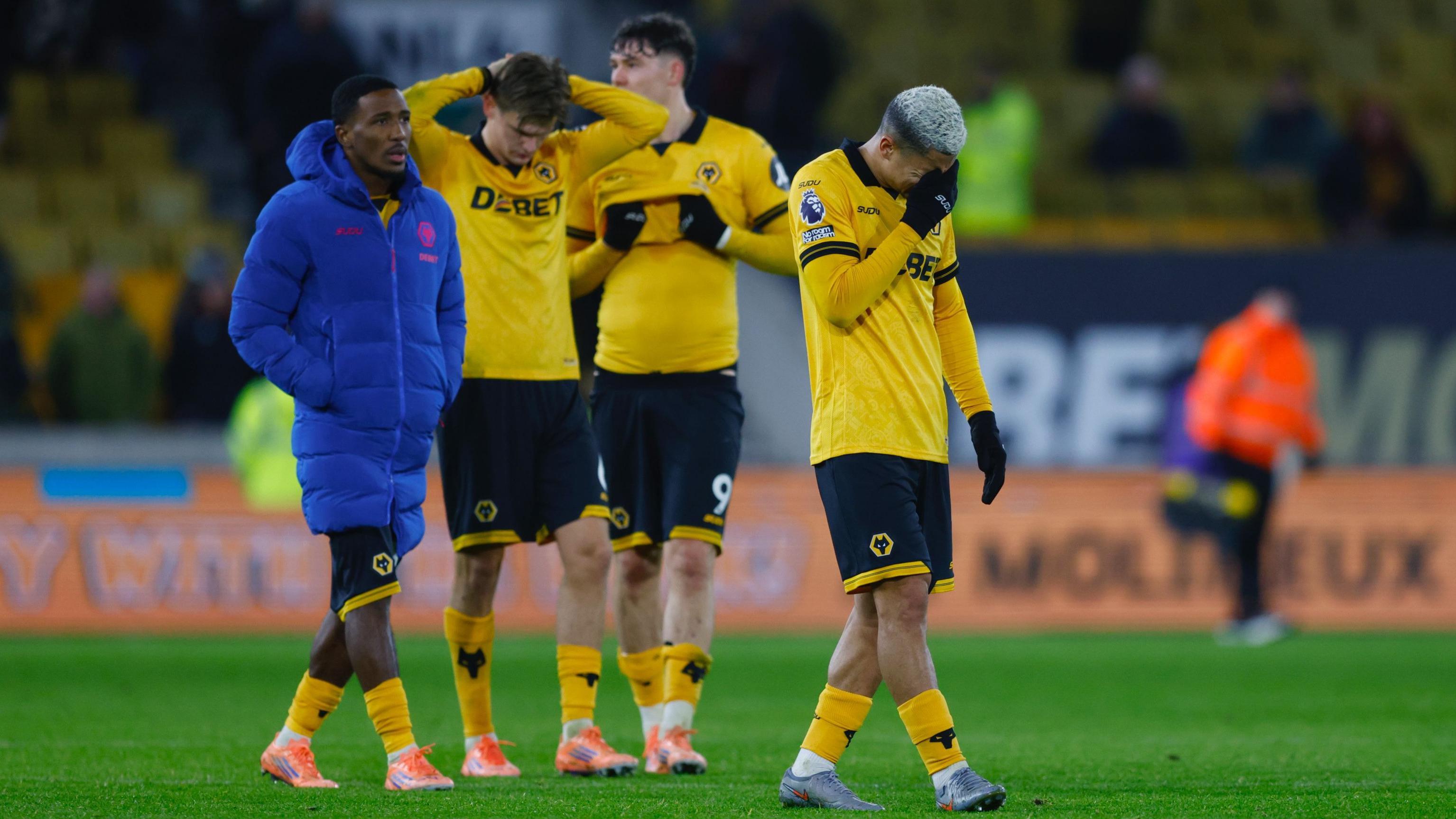 Woeful Wolves on course for lowest Christmas points tally