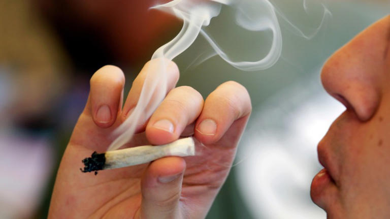 What is ‘scromiting’ or CHS, condition caused by habitual marijuana use?