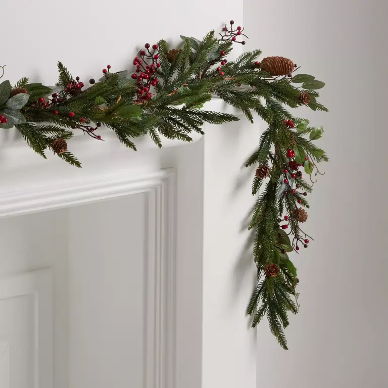 Stacey Solomon’s Christmas doorscape is the best I've seen this season