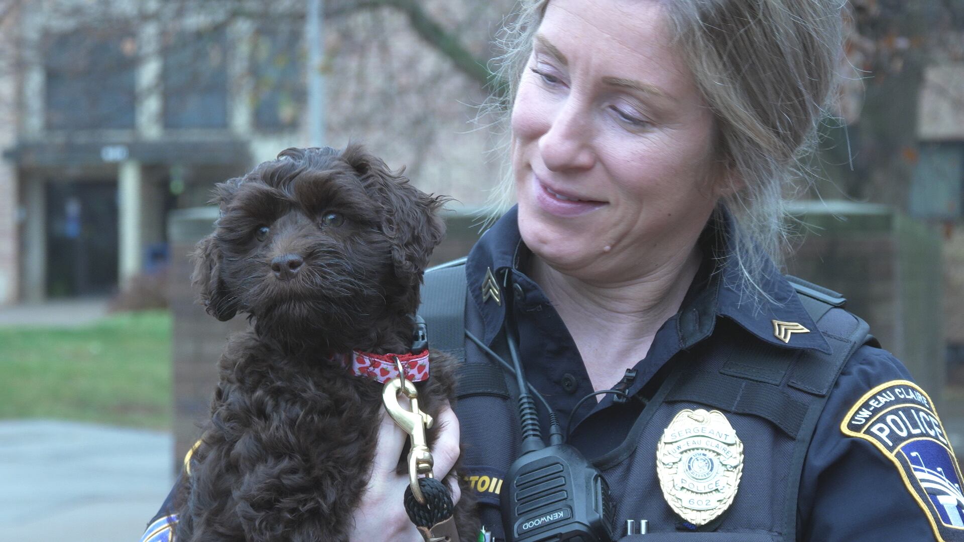 UW-Eau Claire Police Department welcomes first therapy dog in training