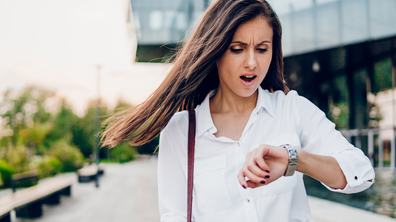 15 etiquette mistakes to avoid at a business lunch or dinner