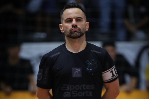 Deives fala sobre emoção na reta final e convoca torcida do Corinthians ...