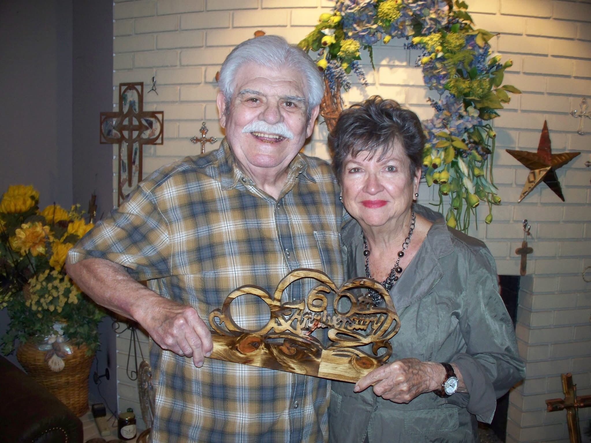 Friends, family honor the life of Linda & Gary Lightfoot