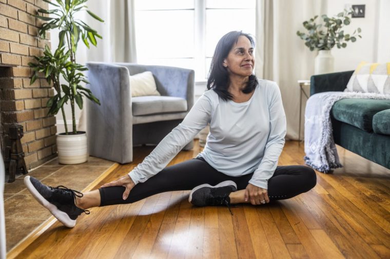 Five-minute exercises to lower blood pressure, according to experts