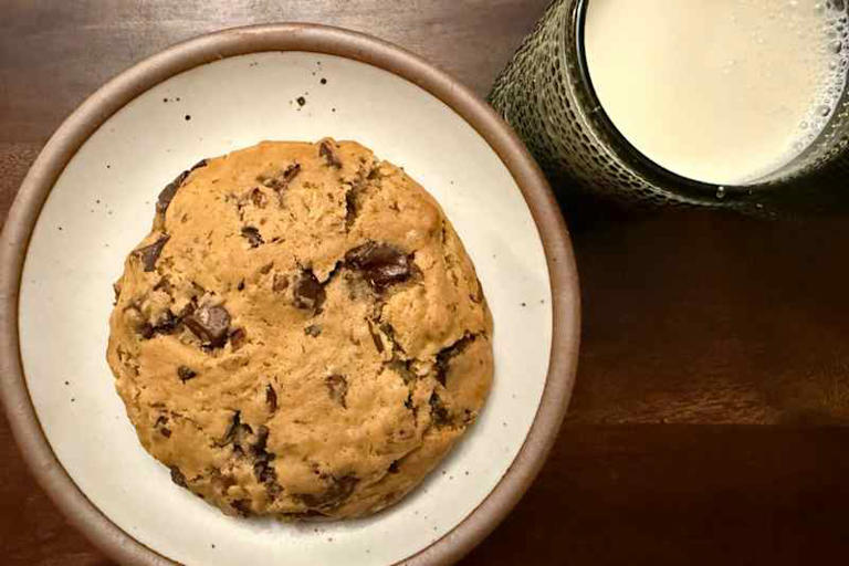 The American-made chocolate Julia Child called the best (not Hershey's ...