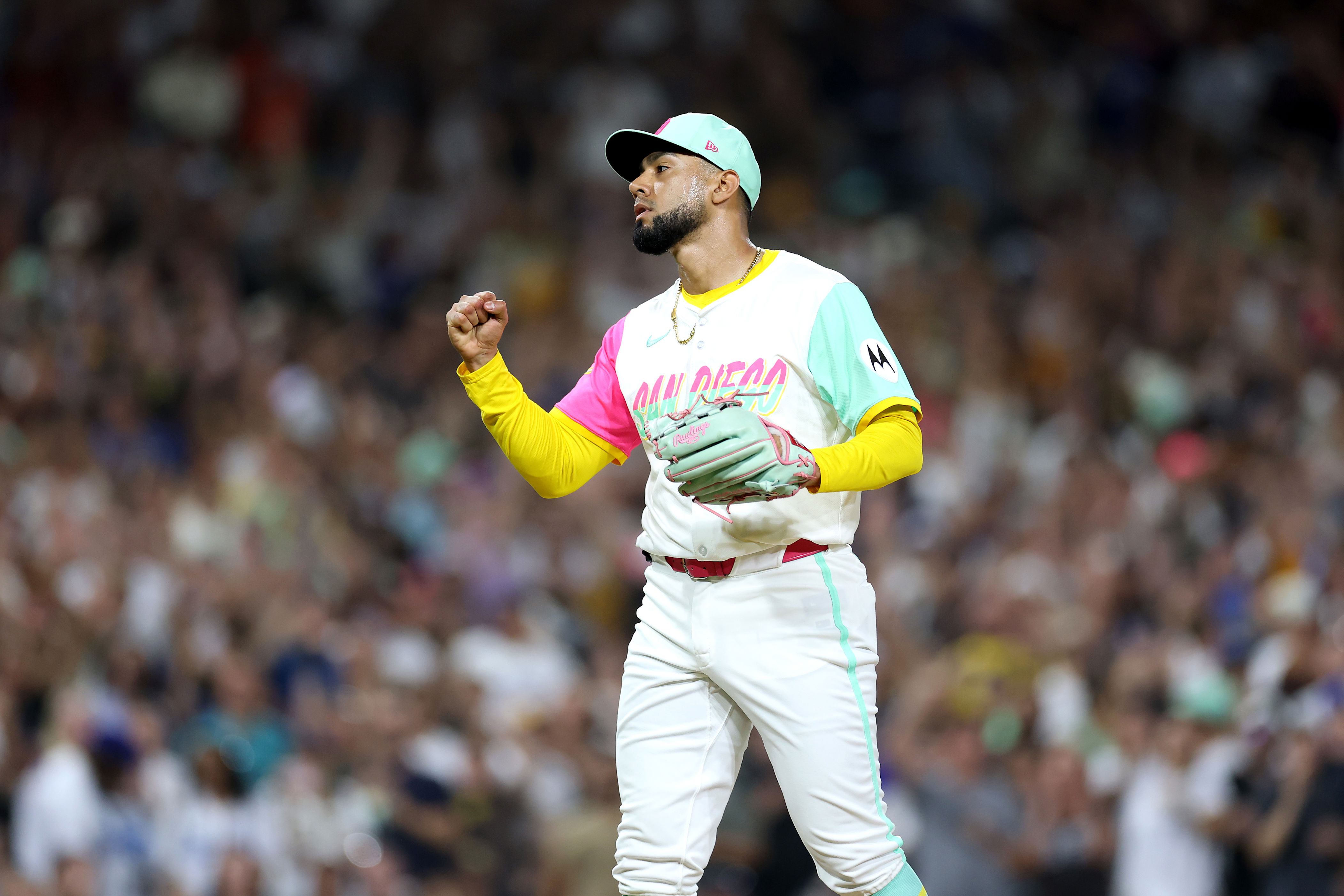 Smash or pass: Robert Suarez