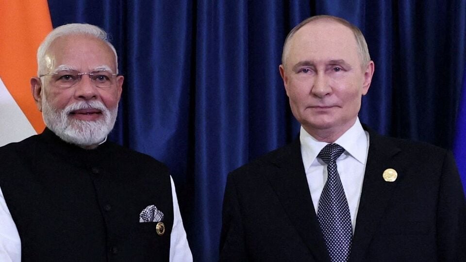 Vladimir Putin arrives in India; PM Modi to host private dinner for ...