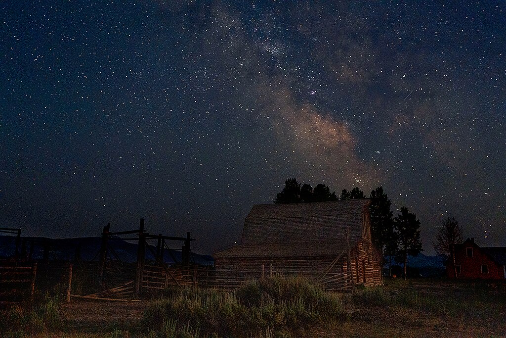 10 wild campsites in Wyoming where you can hear wolves at night