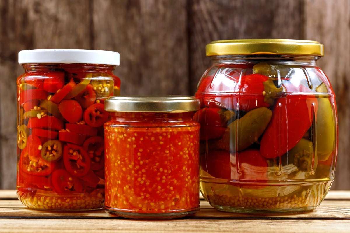 The Scoville scale: the measure that classifies chili peppers from mild ...