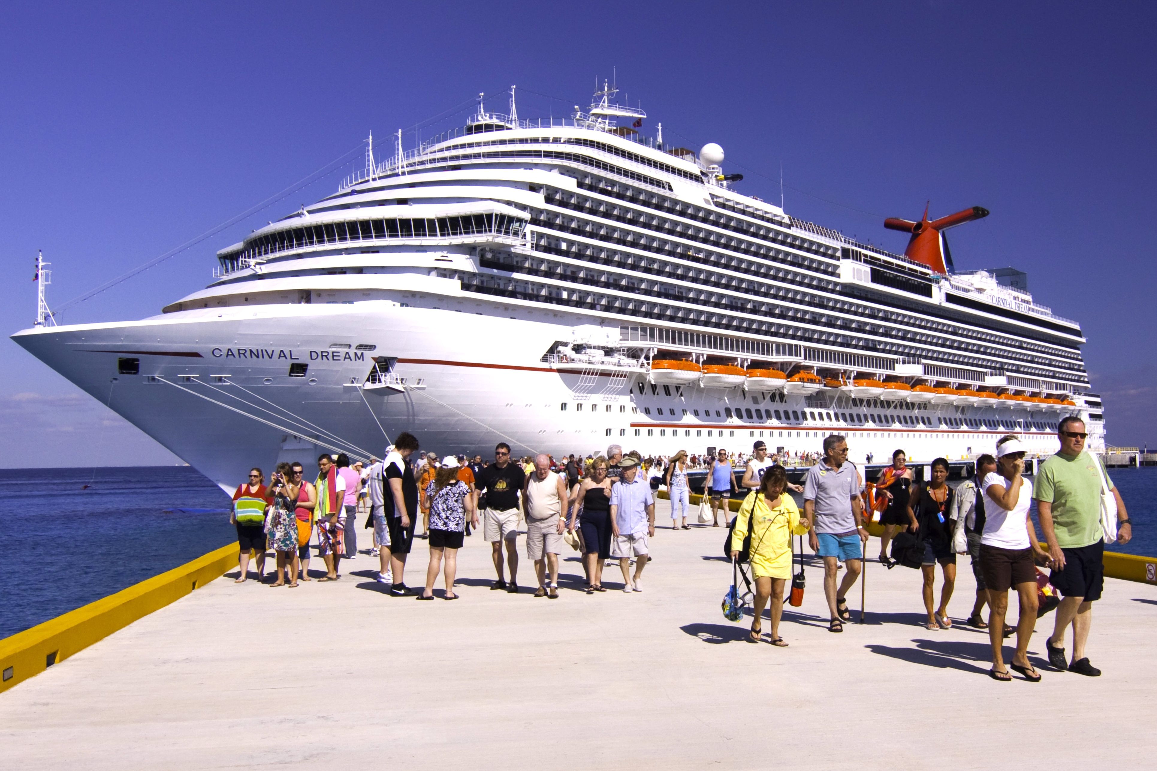 Carnival Cruise Line's fine for rule-breaking teen gets inspiring ...