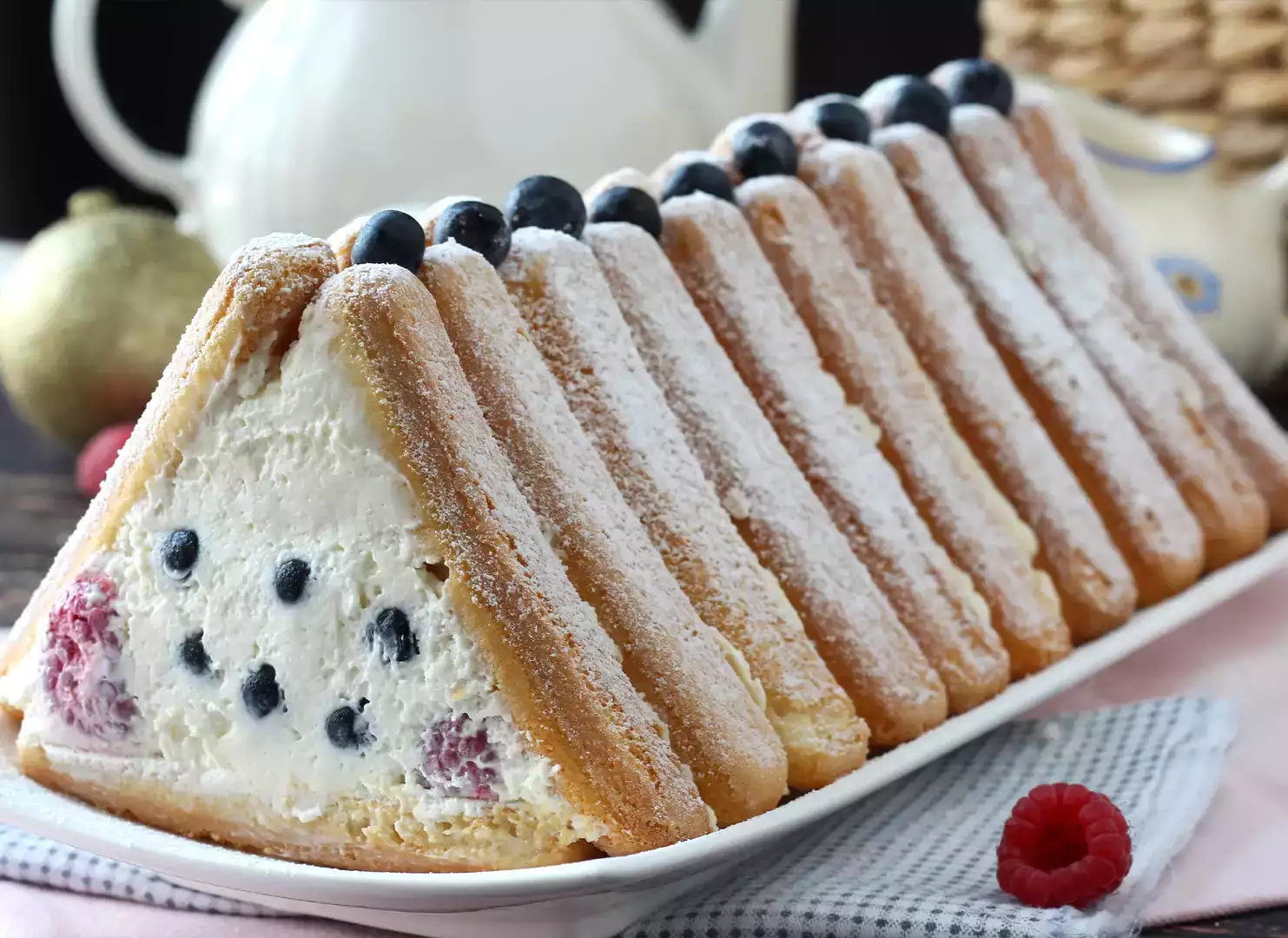 Tronco de navidad con frutos rojos, sin molde