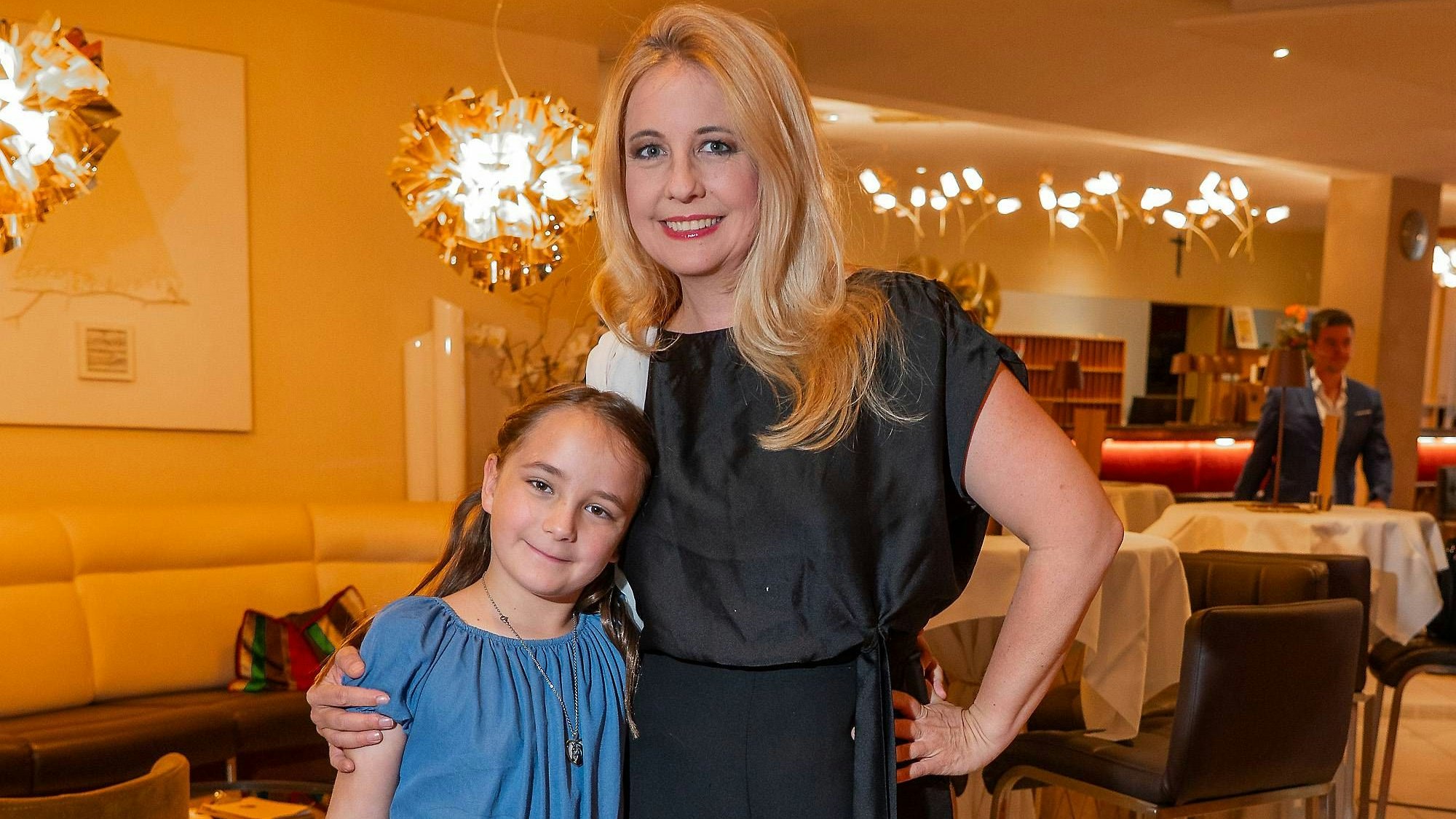 Schell: "Wenn man rechnet, ist sie ein Christkind"