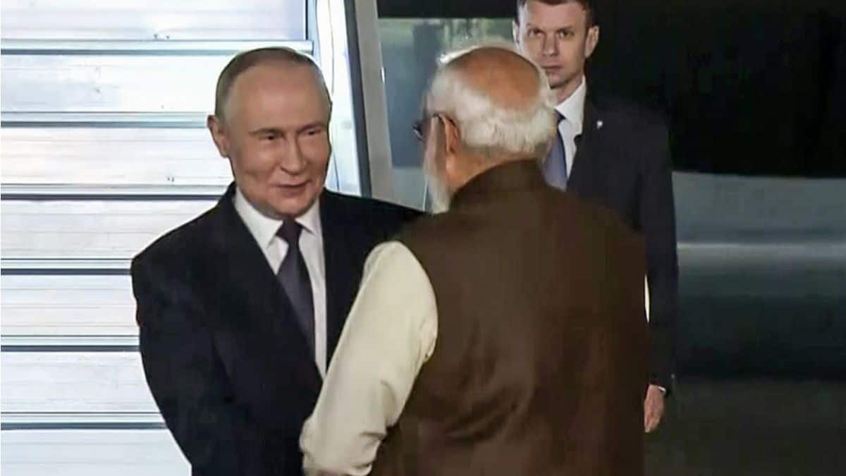 Hug, handshake and hard power: Modi–Putin bonhomie on display at Delhi ...