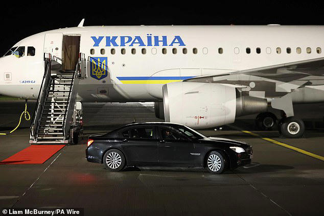 Zelensky's jet 'is targeted by military-style drones which fly towards ...