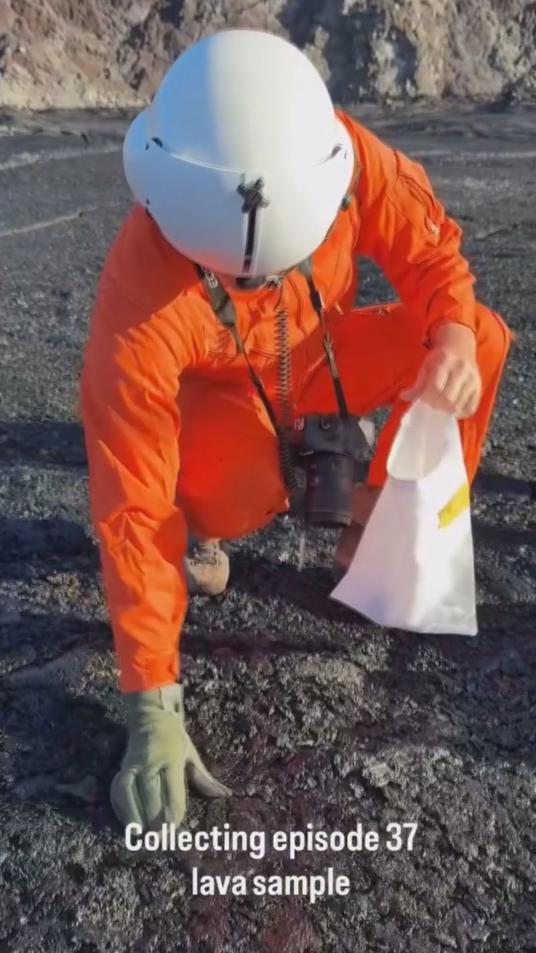 Scientists collect lava samples from Kīlauea volcano in Hawaii