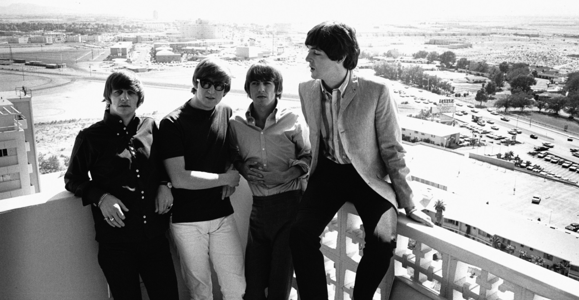 Famous—and infamous—celebrity balcony appearances