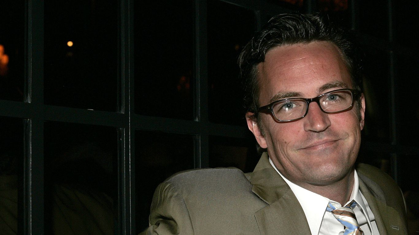 Mort de Matthew Perry : l'un des médecins qui fournissait de la ...