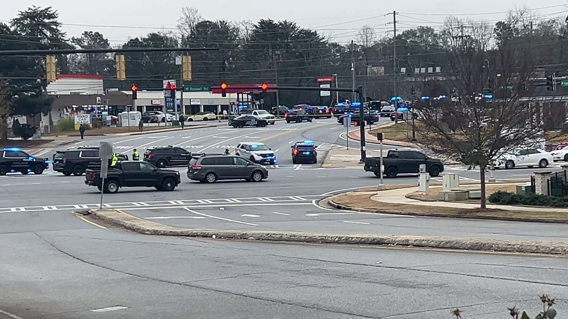 Man shot after police say he pulled a gun on officers in Sandy Springs