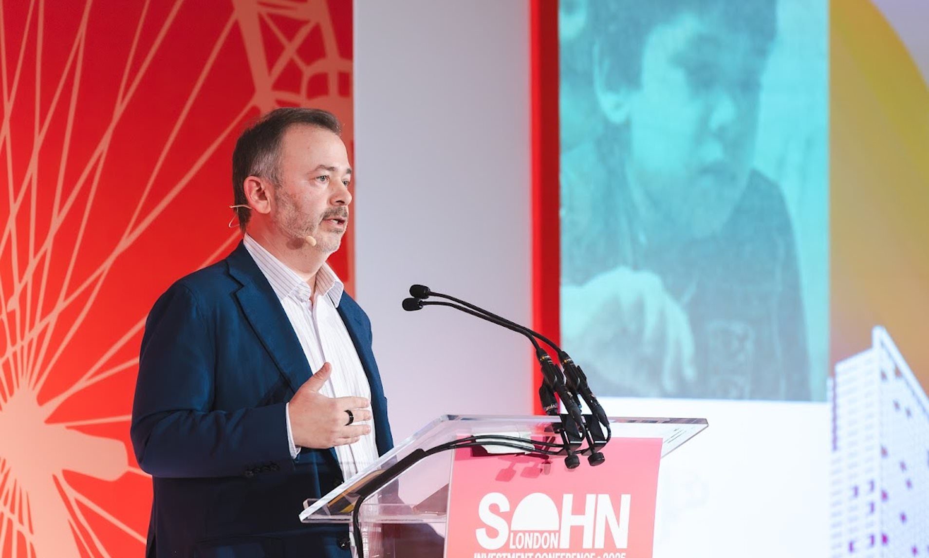 US hedge fund Saba launches second Edinburgh Worldwide coup attempt