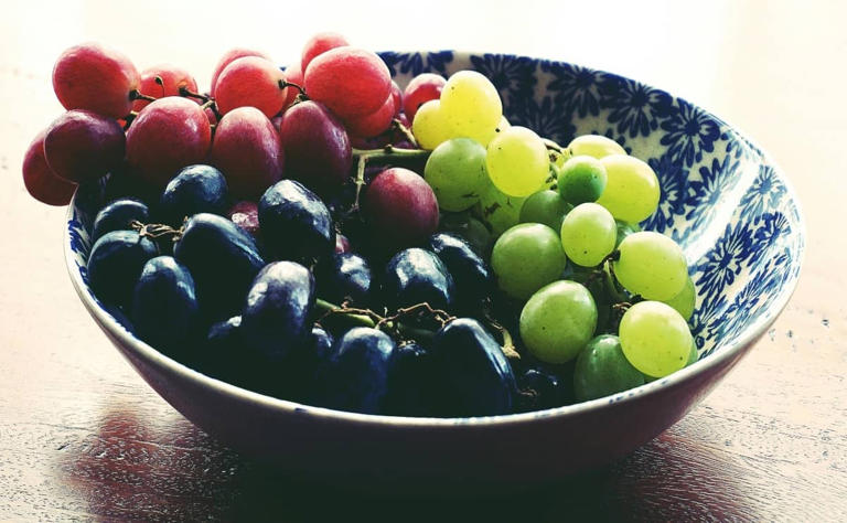 Beneficios de comer uva, según Profeco