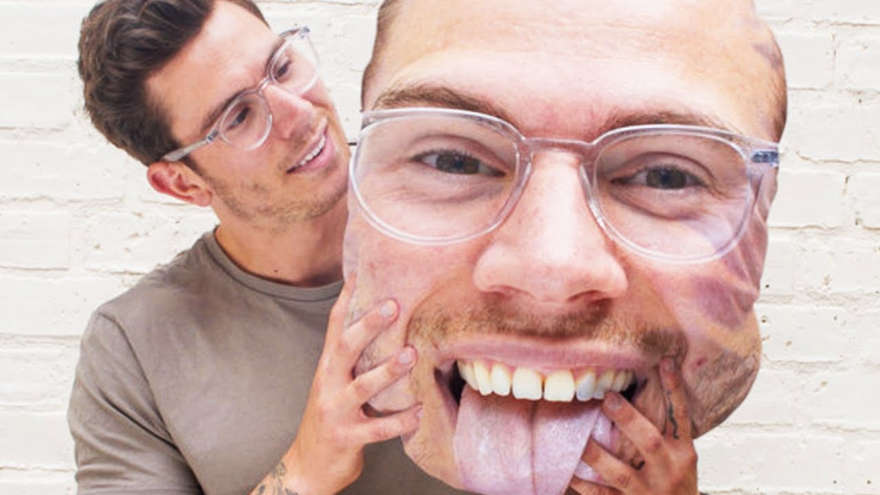 Custom pillow lets you pillow yourself