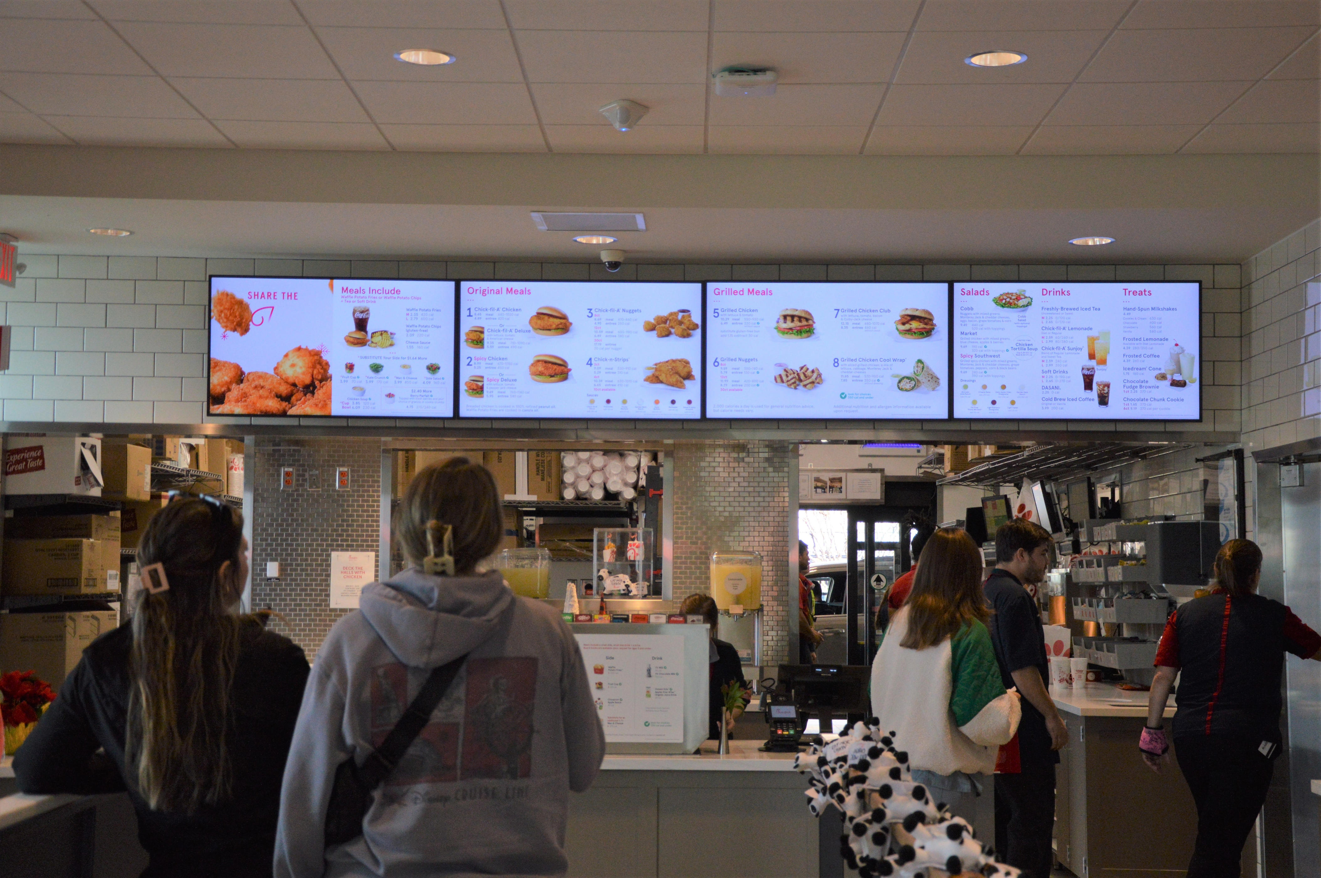 Fast food chain announces opening date for new Wilmington location