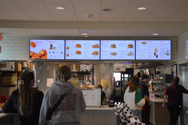 Fast food chain announces opening date for new Wilmington location