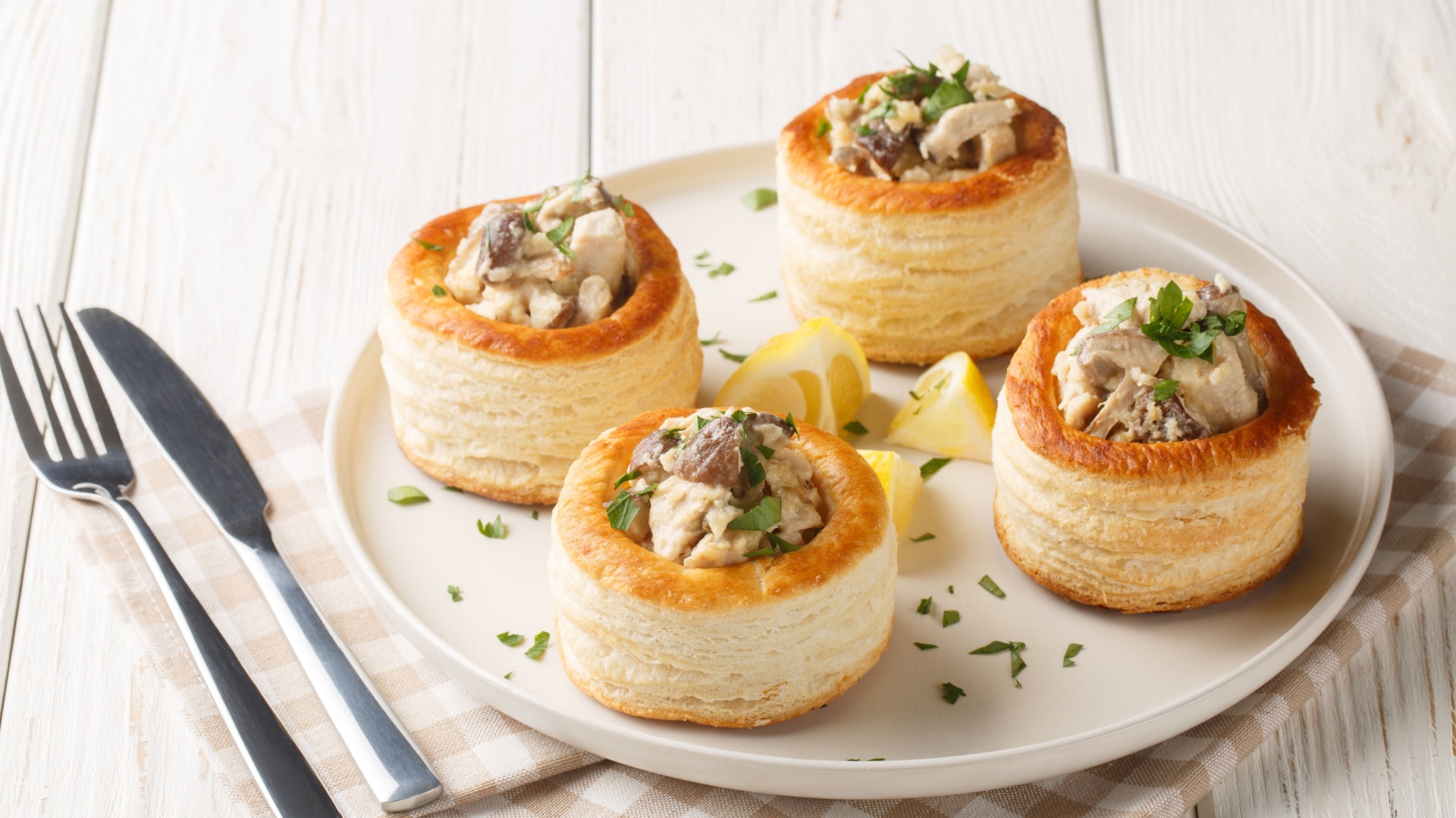 12 retro meals you'd never believe were once fancy