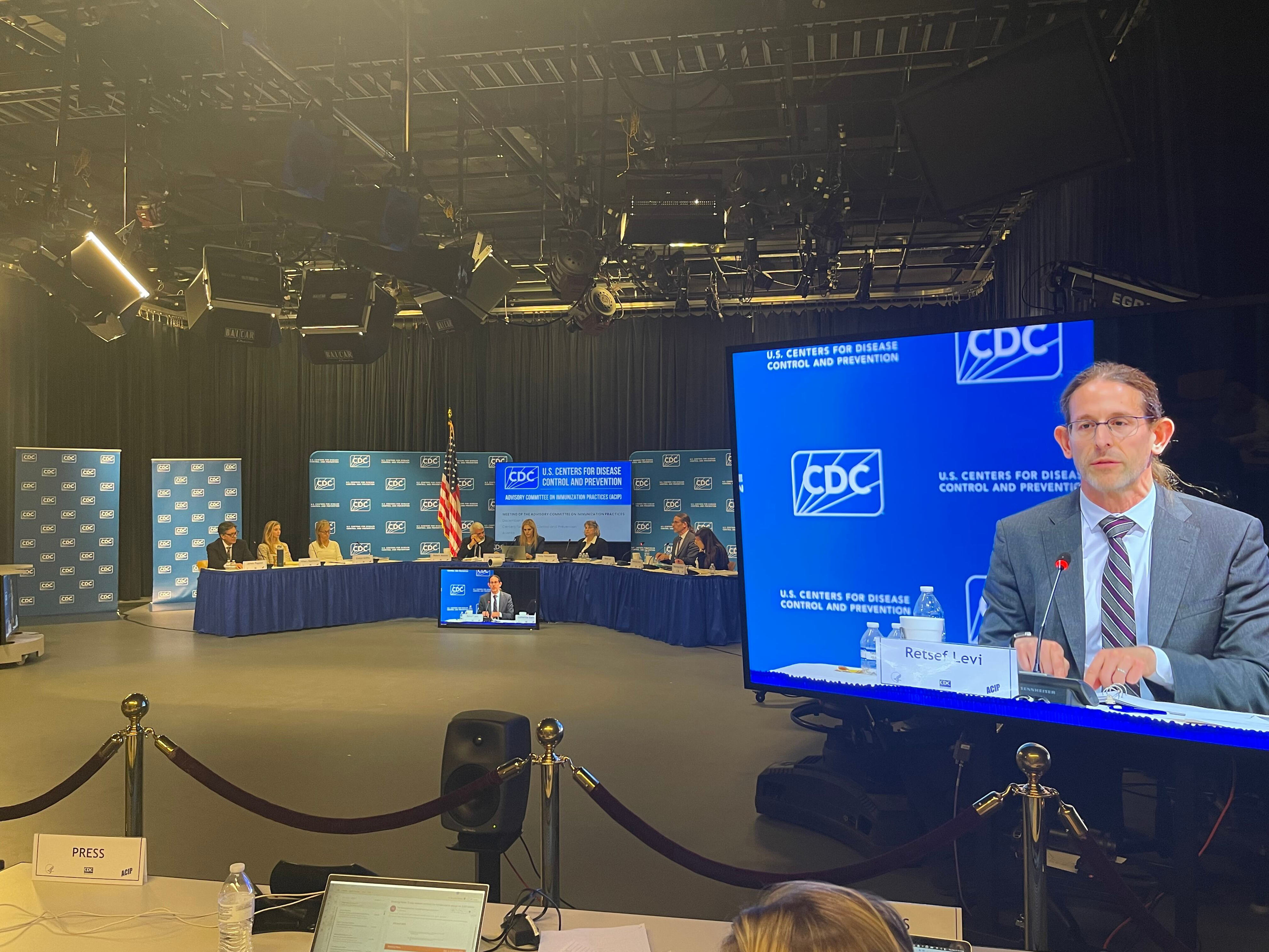 CDC advisers delay vote on timing of hepatitis B vaccine for newborns