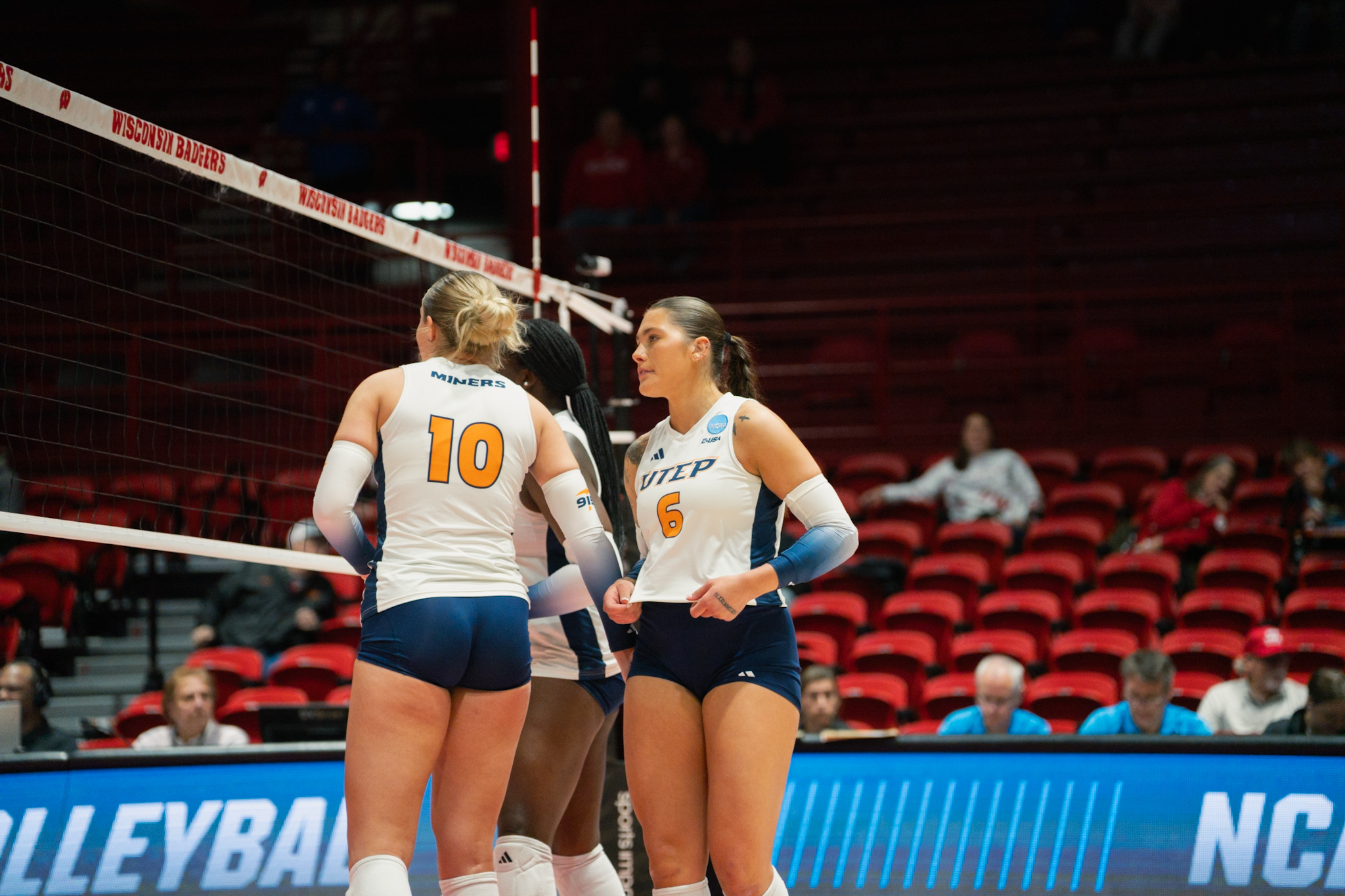 UTEP vs. North Carolina at NCAA women volleyball tournament: Live score