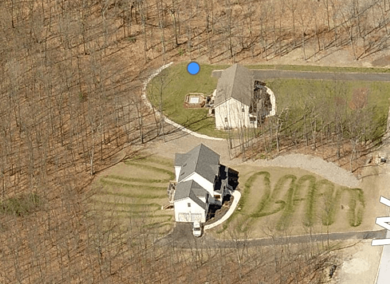 Homeowner captures side-by-side photos after neighbor fails to improve ...