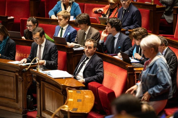 Budget de la Sécu : Sébastien Lecornu met la pression sur les députés ...