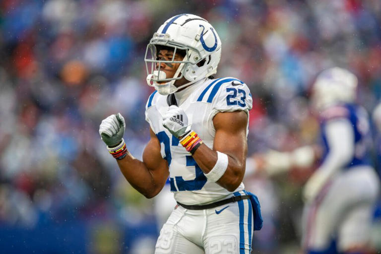 Colts again turn to Kenny Moore II as Walter Payton Man of Year nominee