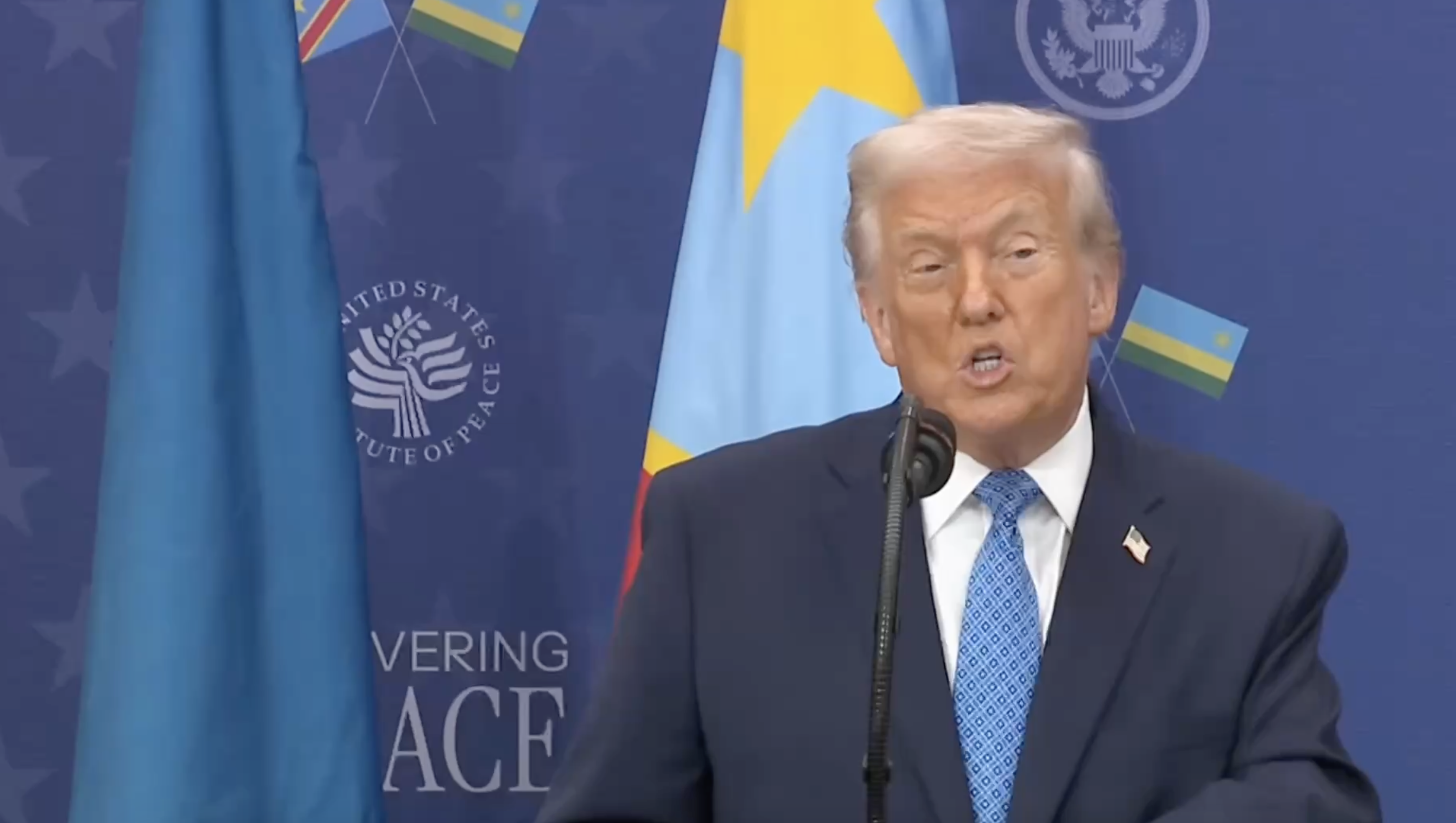 At the Trump Kennedy Center: Trump puts his ego on display, names the ...