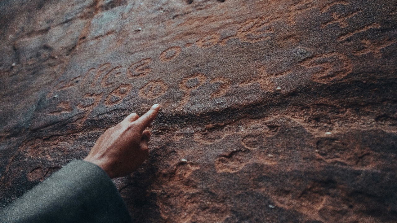 6,000-year rock art maps ancient cosmic beliefs