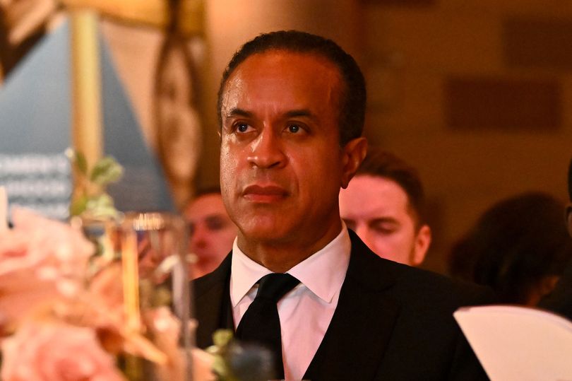 Longtime CBS anchor Maurice DuBois quits Evening News leaving show ...