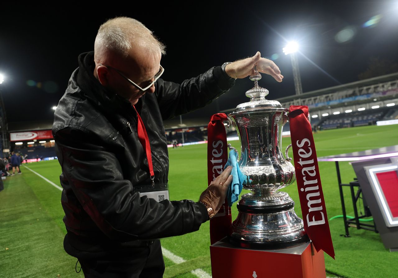 When is the FA Cup third-round draw? Date, time, teams and ball numbers