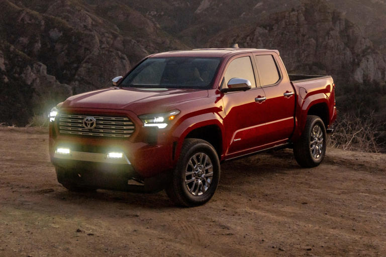 Toyota’s bet on hybrids is winning in the US