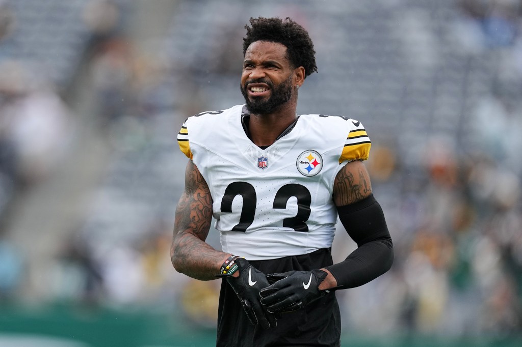 Darius Slay threatens retirement after Bills claim — with clues at ...