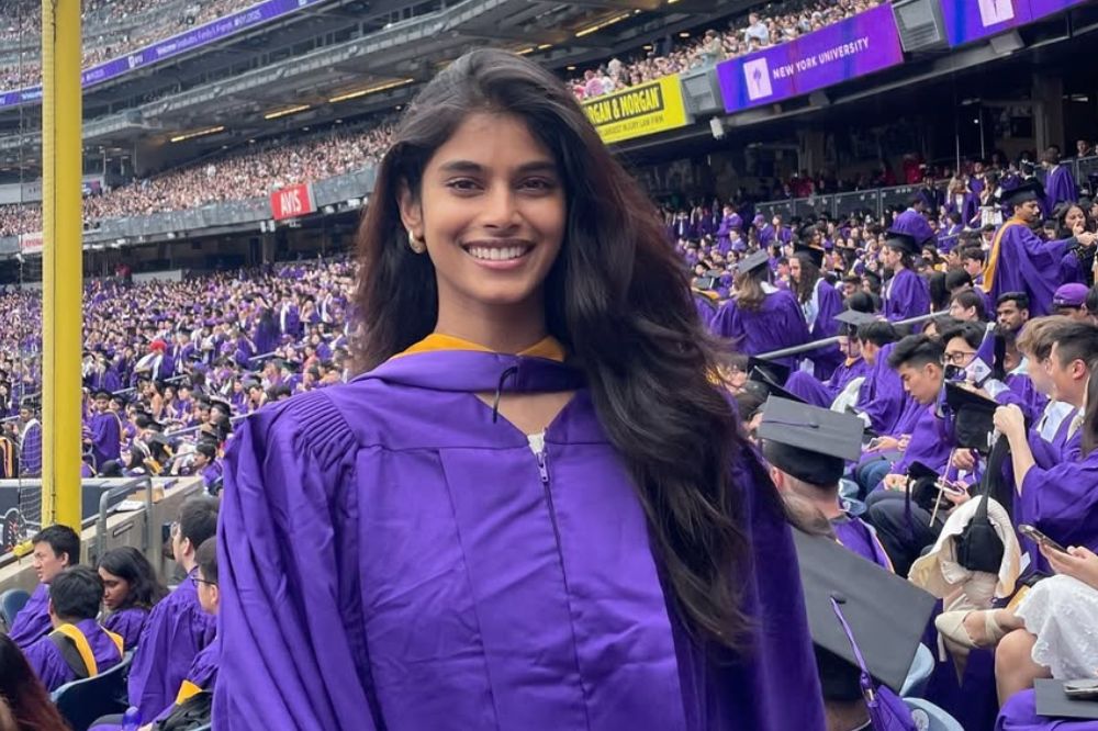 Quem foi a primeira modelo indiana a abrir um desfile da Chanel?