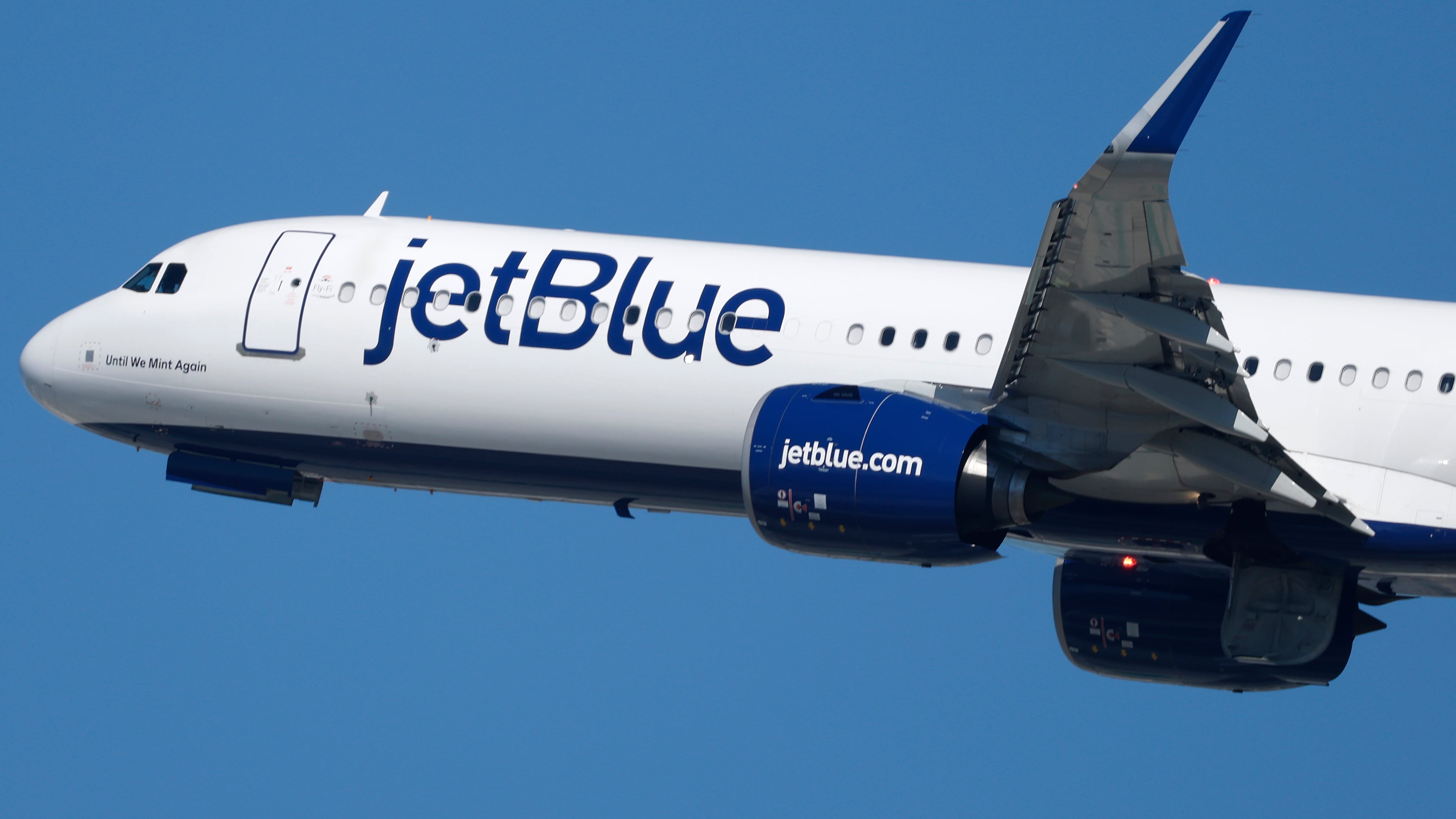 JetBlue plane that suddenly plunged could have been hit by cosmic rays