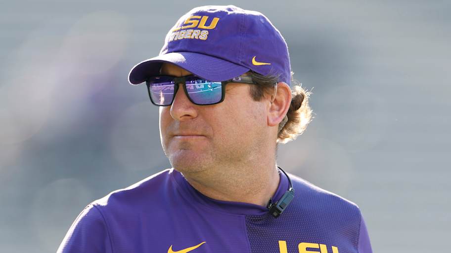 Kentucky football's Joe Sloan hire leaves fans scratching heads after ...