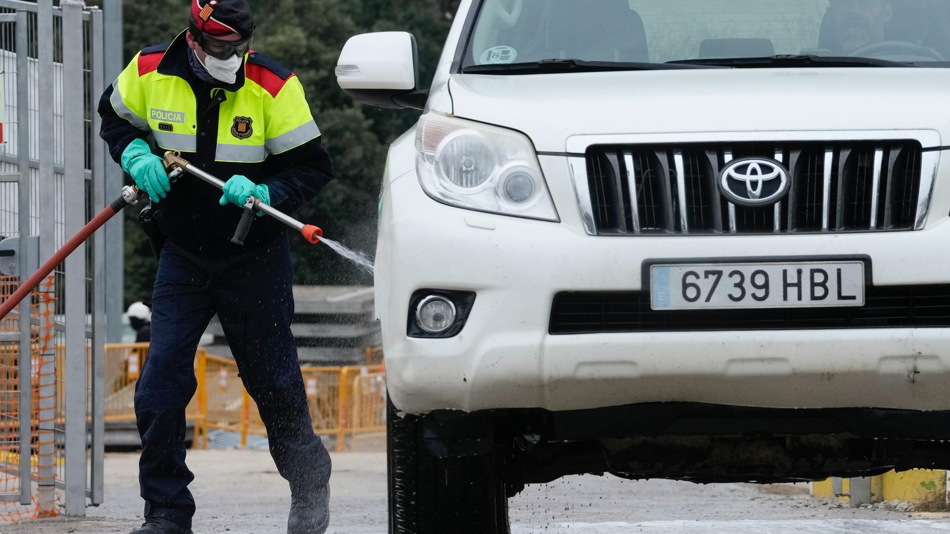 El Gobierno crea un comité científico de asesoramiento sobre la peste ...