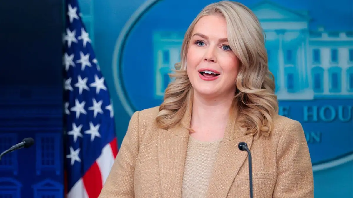 The upper lip: Karoline Leavitt’s interview clip has fans freezing on ...