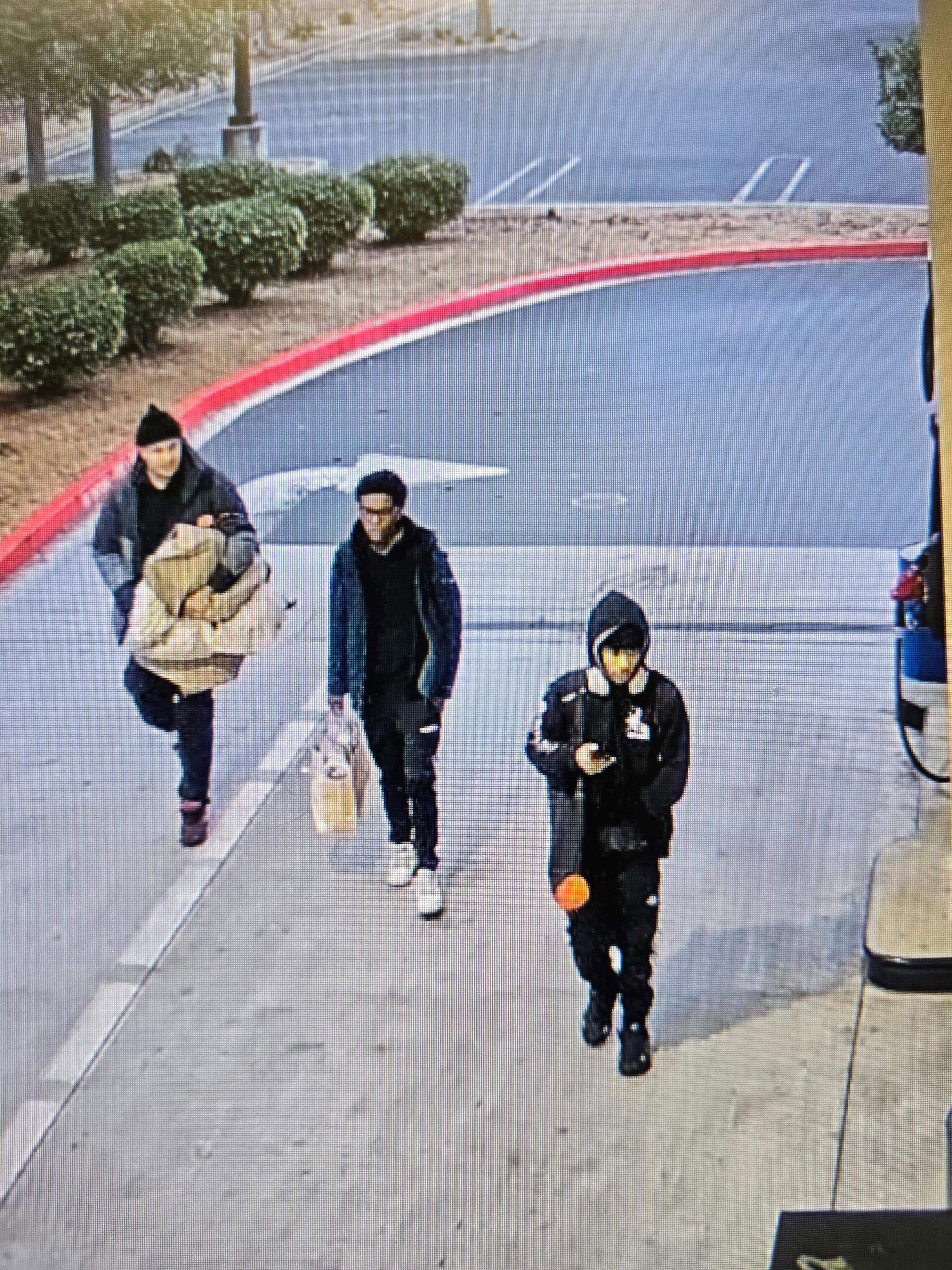 Police seek help identifying suspects after car break-ins at Manteca ...