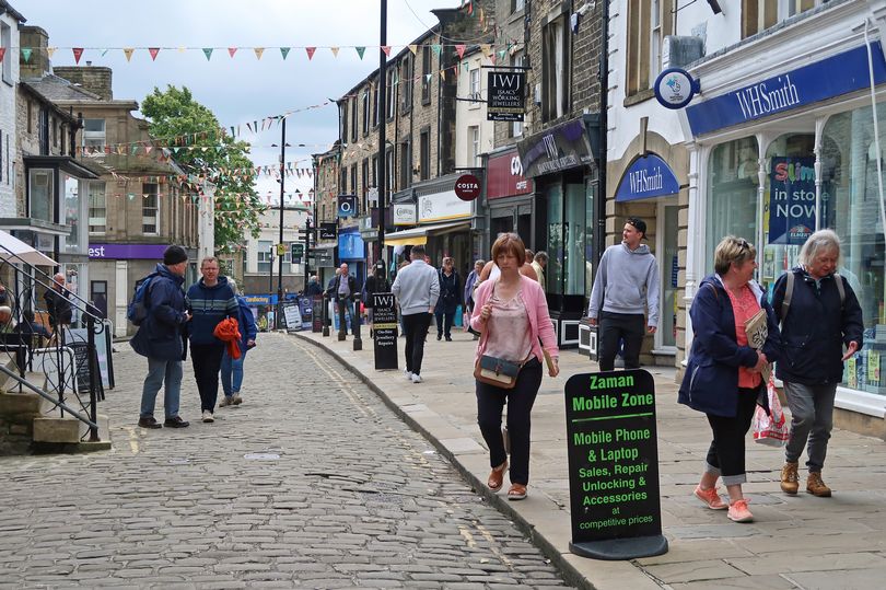 Pretty market town with 'fairytale castle' named 'happiest place in UK ...